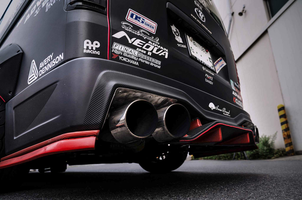 神 Van 身战神心，616 Hp 的 Toyota Hiace GT-R R35 - automachi.com