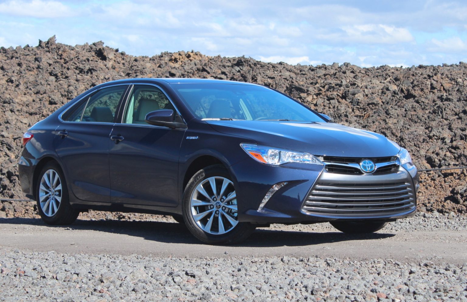 Toyota Camry 历史回顾，它原本是一款运动轿车 - automachi.com