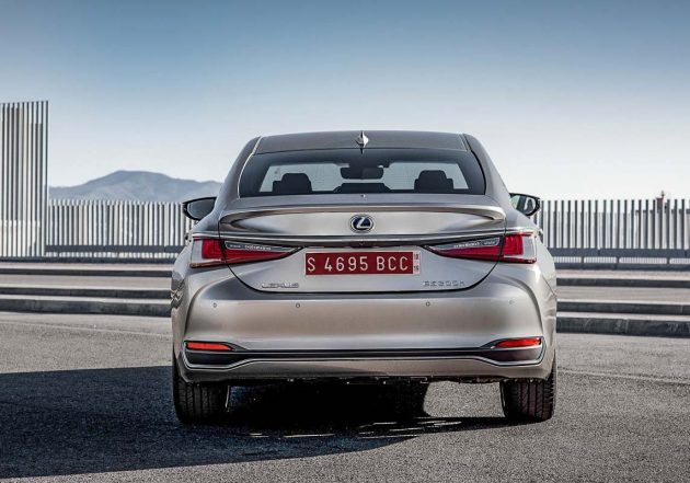 2021 Lexus ES200 15 - automachi.com