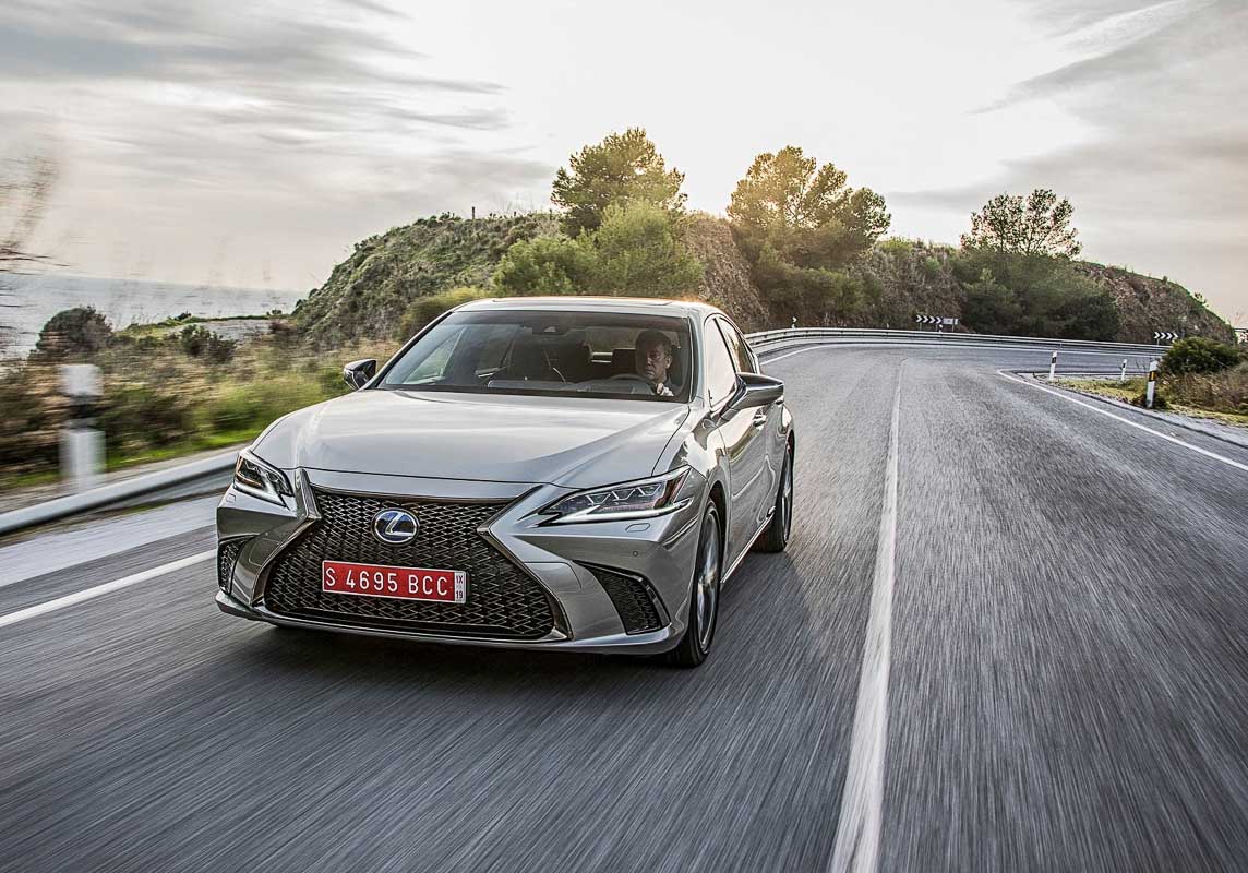 2021 Lexus ES200 7 | automachi.com