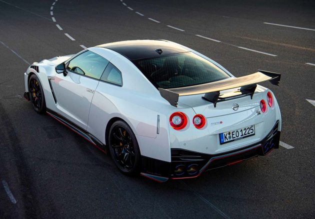 Nissan GTR 13 - automachi.com