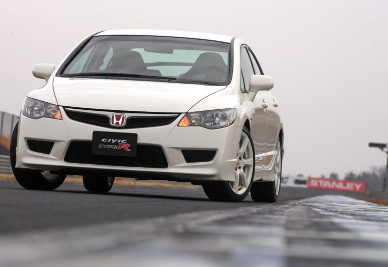 Honda Civic FD2 Type R 为什么越来越贵？经典 JDM 永远的神？ - automachi.com