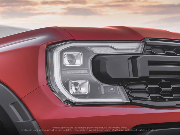 2022 Ford Ranger Raptor 34 - automachi.com