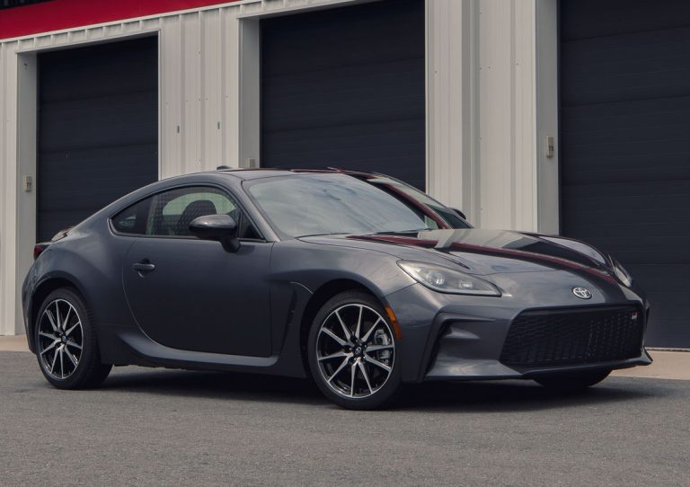 Toyota GR86 Turbo 4 - automachi.com