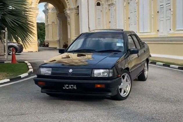 一车传三代！第一代 Proton Saga 被当成传家宝传承，历经 33 年时间车况依然良好，车主：出价 RM 40,000 都不卖 ...
