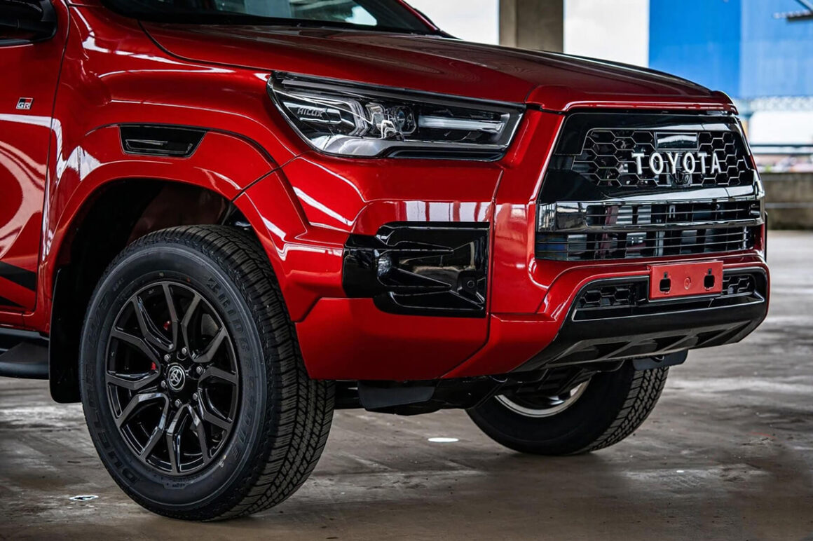 2022-RHD-Toyota-Hilux-GR-Sport-double-cab-Pickup-Rocco-2.8-automatic-4× ...