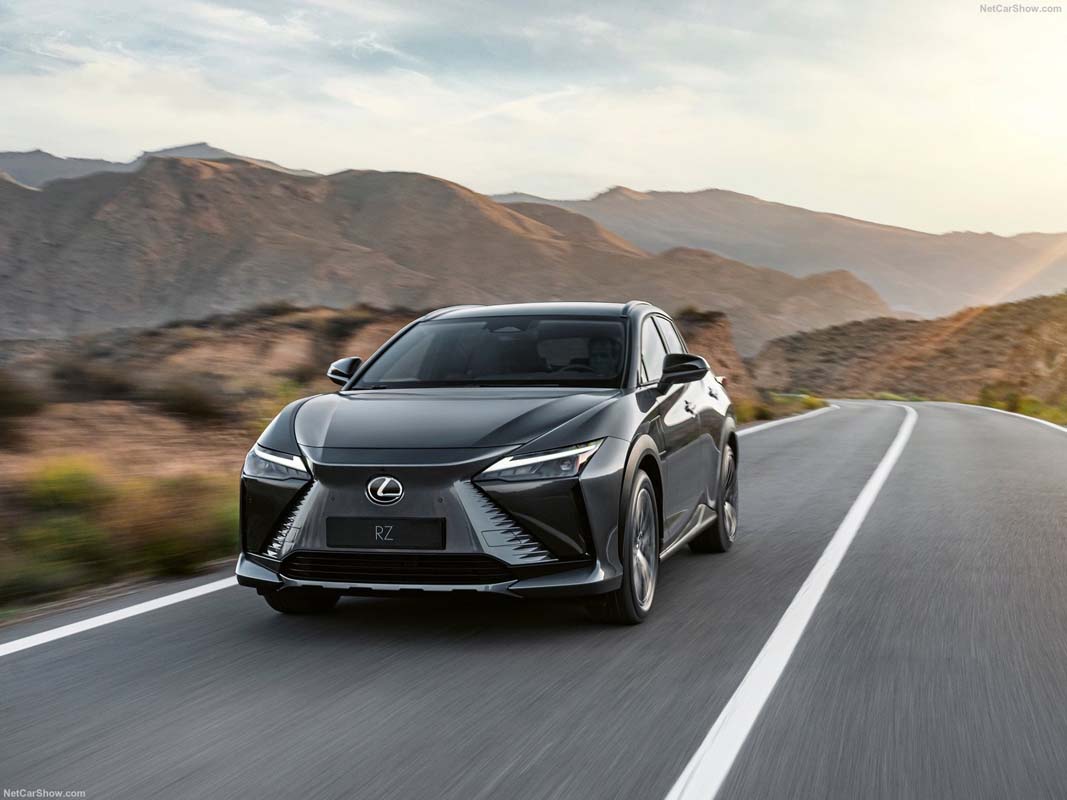 2023 Lexus RZ450e 1 - automachi.com