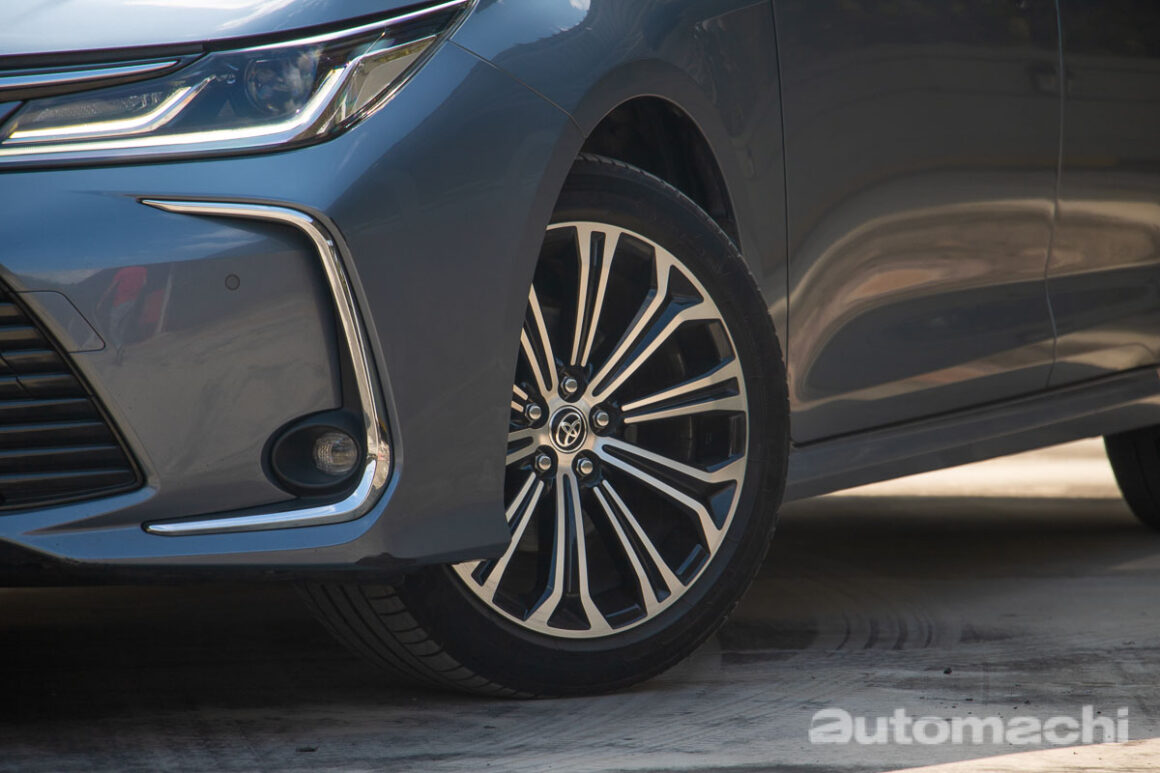 Toyota Corolla Altis (10) - automachi.com