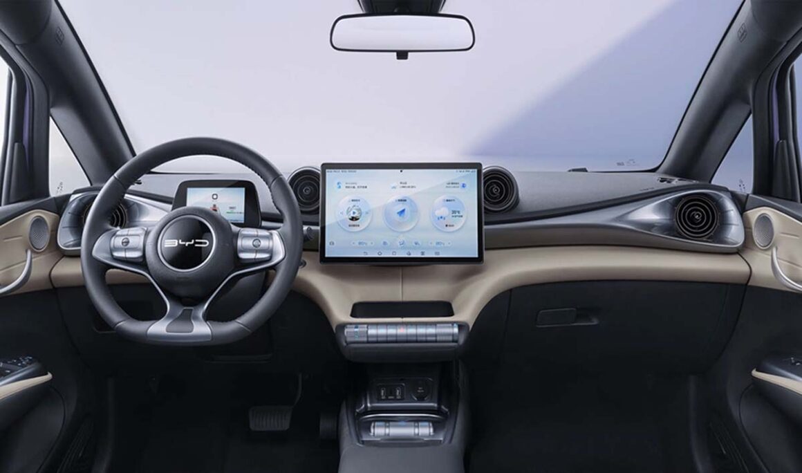 BYD-Dolphin-Brown-Black-Interior-Thailand-03 - automachi.com