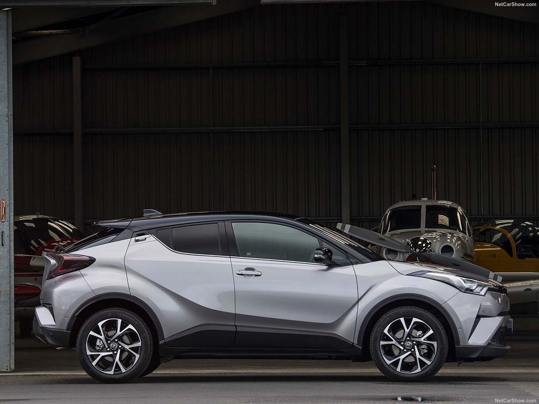 Toyota C-HR 14 - automachi.com
