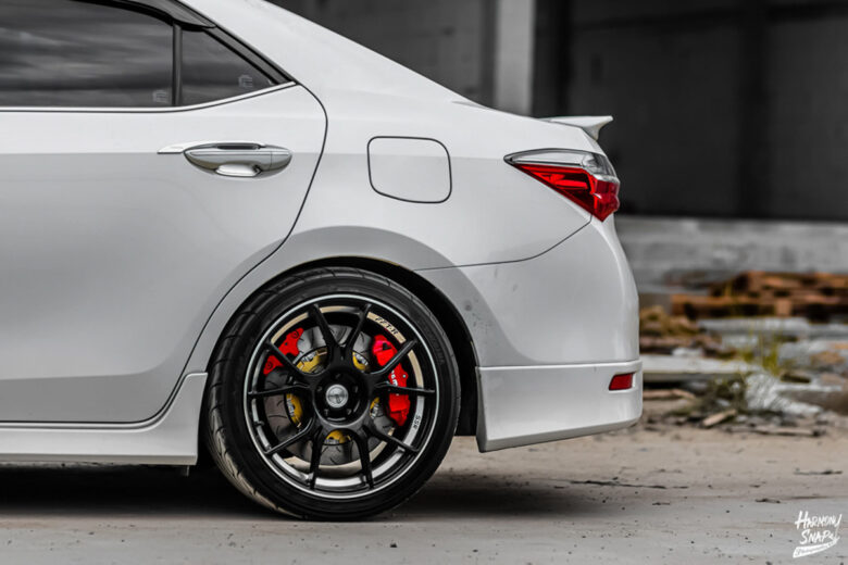 Toyota-Corolla-Altis-Modify-5-of-23 - automachi.com