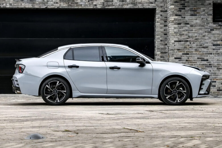 预计售价 RM 200,000 内！Lynk&Co 03（领克 03）现身泰国测试，据悉下一步将是大马市场。 - automachi.com