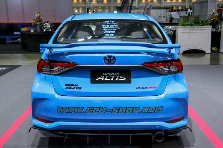 Altis 有 Turbo 了！泰国原厂展出 Toyota Corolla Altis USDM TURBO，有 252 Hp 马力的买菜车 ...