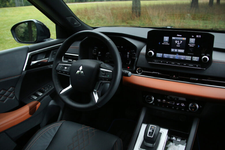 2023 Outlander PHEV - automachi.com