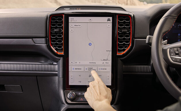 Next-Gen-Ranger-Raptor-Centre-Touchscreen-2 - automachi.com