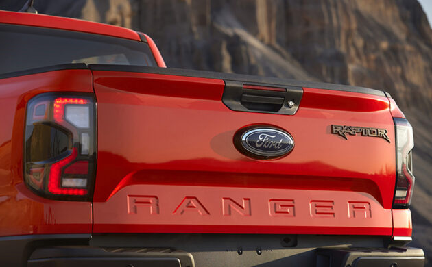 Next-Gen-Ranger-Raptor-Rear-4 - automachi.com