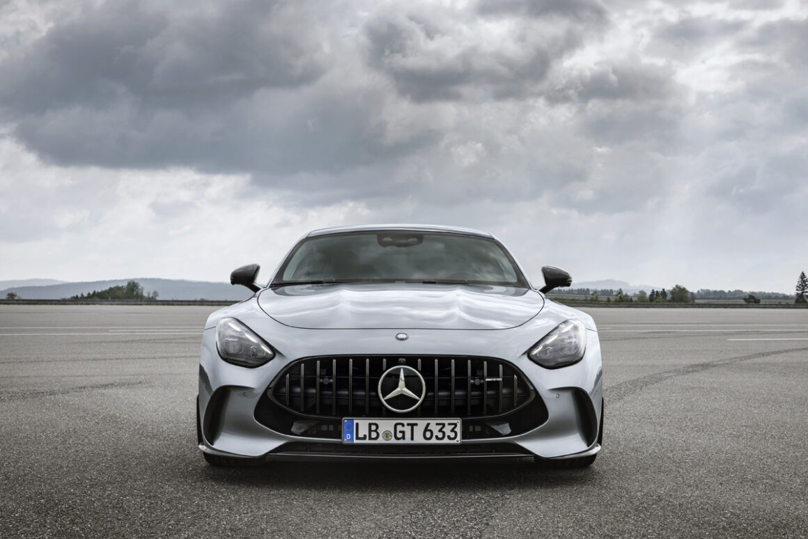 Das neue Mercedes-AMG GT Coupé: SO AMG, made in Affalterbach The all ...