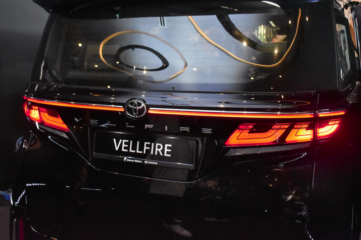 2024 Toyota Vellfire 新加坡发布：仅 2.5L Hybrid 单一引擎选项，当地售价约 RM 1,374,955 起 ...