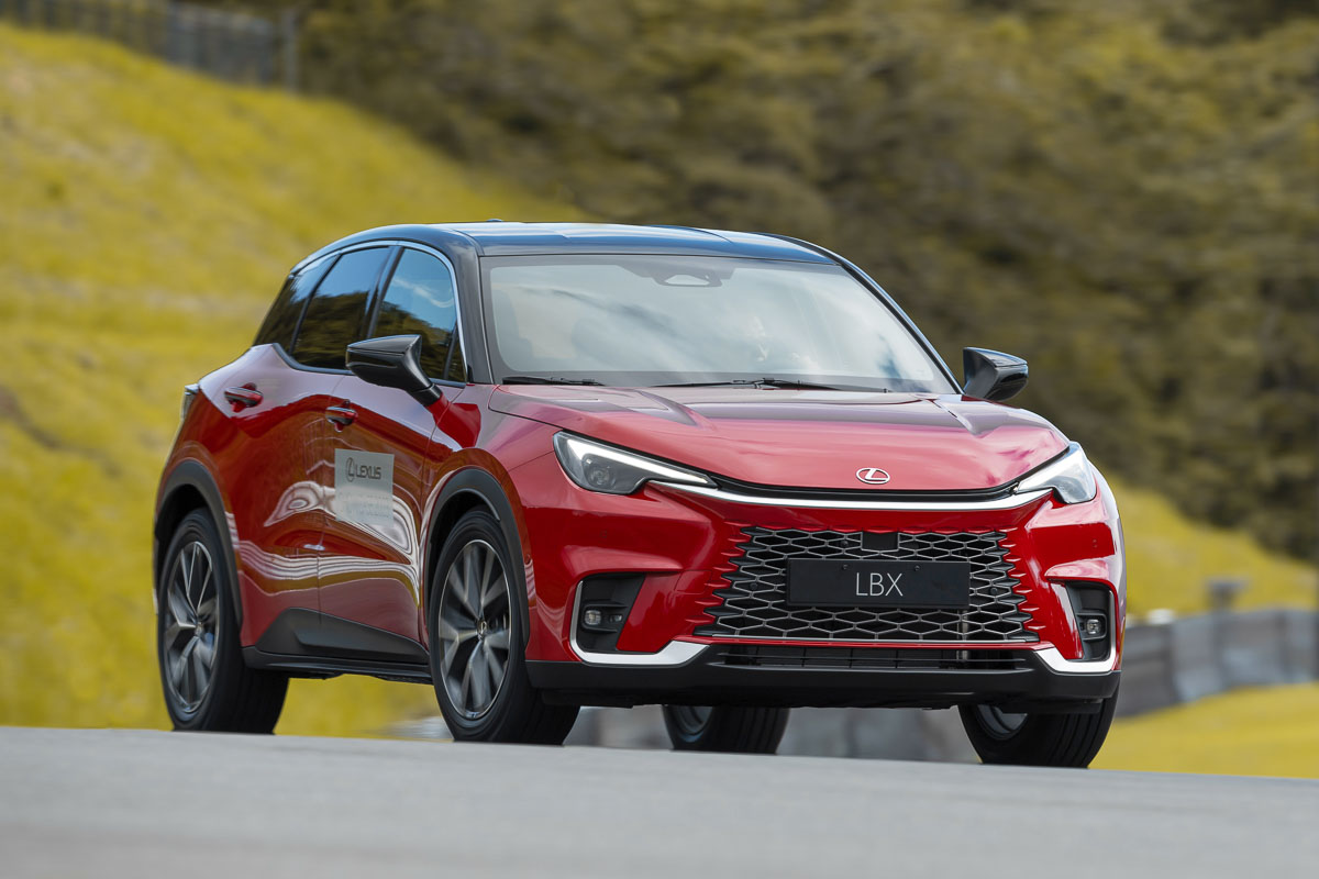 Lexus LBX 22 - automachi.com