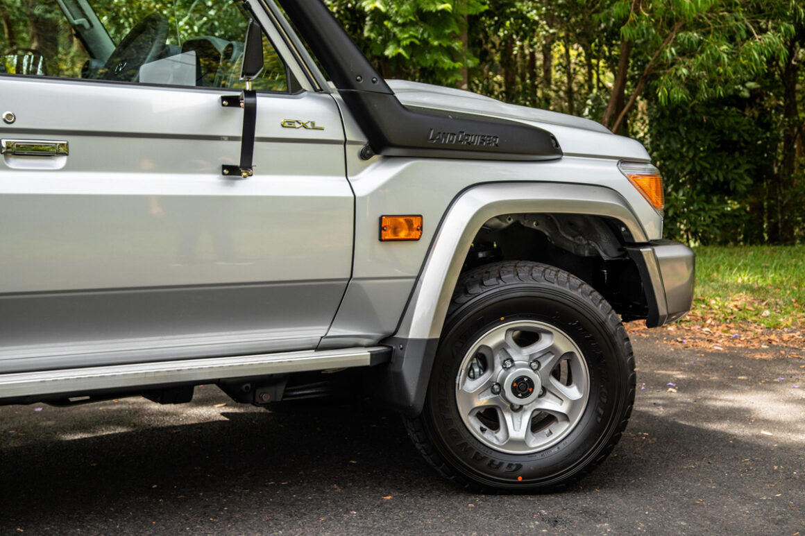 2023-Toyota-LandCruiser-70-Series-LC79-GXL-Cab-Chassis-7 - automachi.com