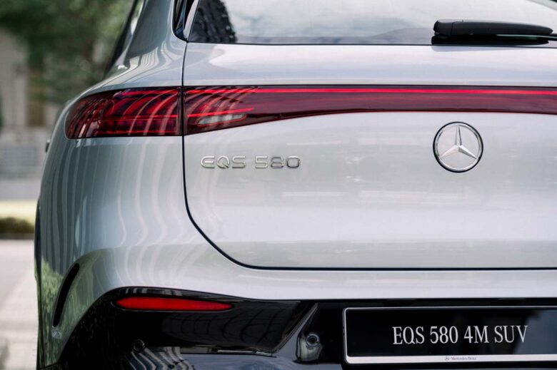 Mercedes-Benz EQS 580 4MATIC SUV 发布：最远续航 615km 顶级豪华纯电休旅，开价 RM699,888 起 ...