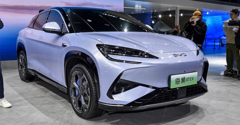 Tesla Model Y 杀手！BYD Sea Lion 07（海狮）登场：定位轿跑 SUV，中国预计售价约 RM 130,000 起 ...