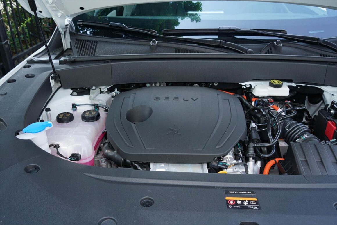 Geely BHE15 Plus 雷神电混引擎获选“中国心”年度十佳引擎：高达 44.26% 热效率，最低油耗仅 1.3L/100km。 - automachi.com