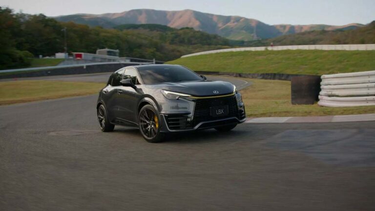 Lexus LBX Morizo RR 概念车登场：1.6L WRC 引擎+8AT、最大马力达300 Hp！ - automachi.com