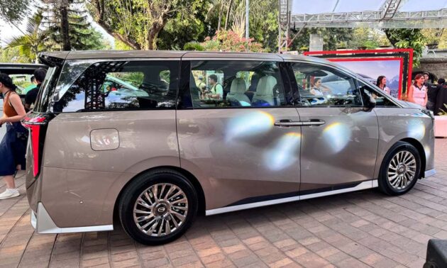 “中国版 Lexus LM” GAC M8 登陆菲律宾，当地开价约 RM 256,000 起，未来有望引进大马销售。 - automachi.com