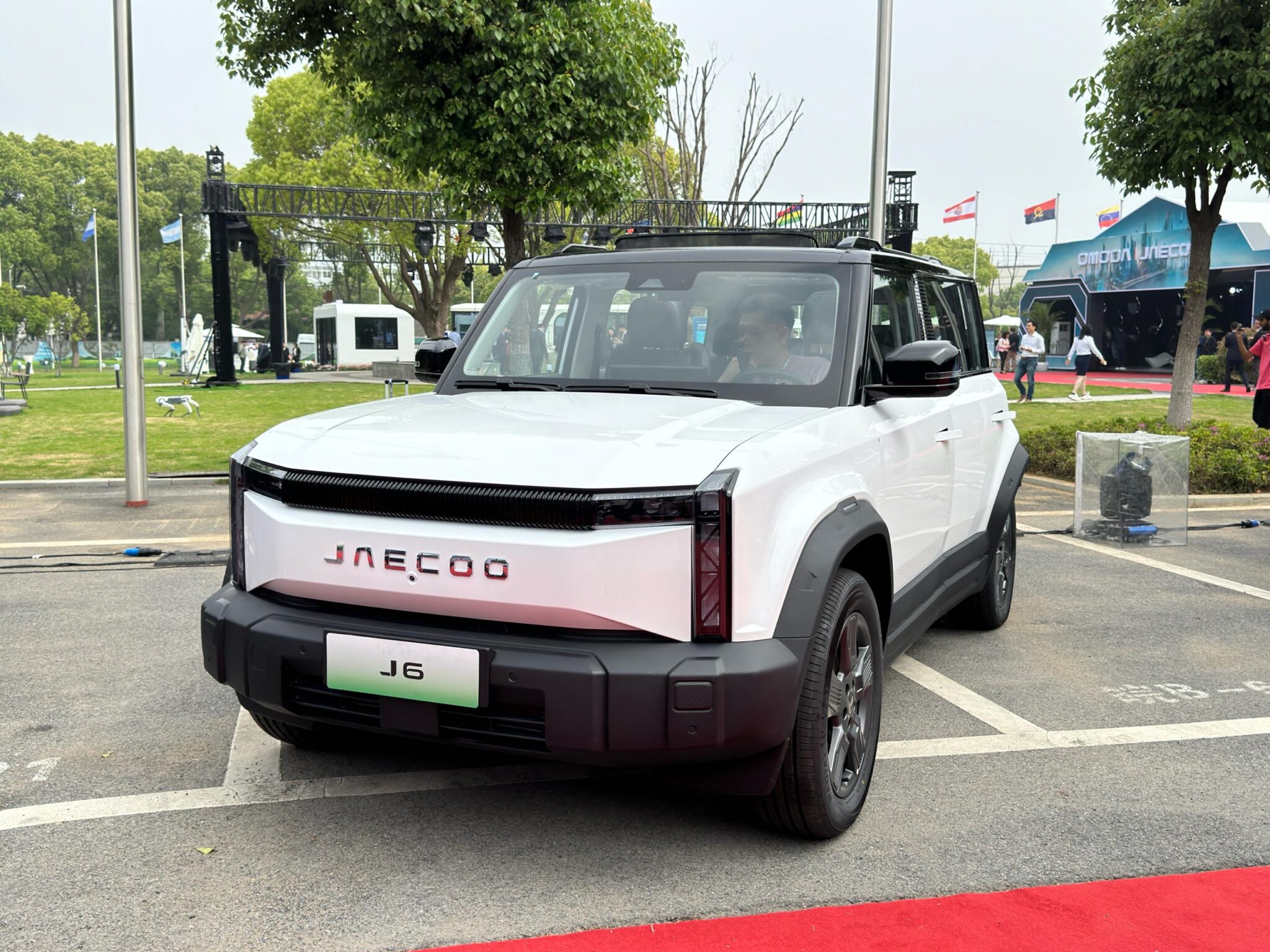 Jaecoo J6 中国实拍：亲民纯电方盒子越野 SUV，预计售价 RM 160,000。 - automachi.com