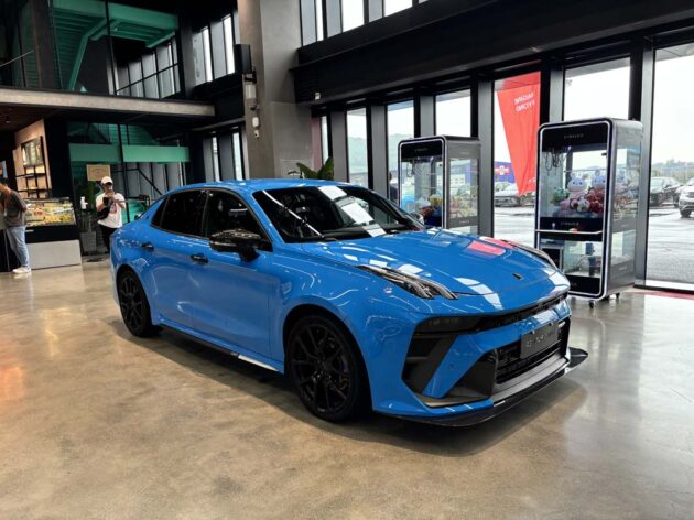 Lynk&Co 03+ TCR Cyan 实拍：可以日常开的赛车、2.0L涡轮最大马力350 Hp！ - automachi.com