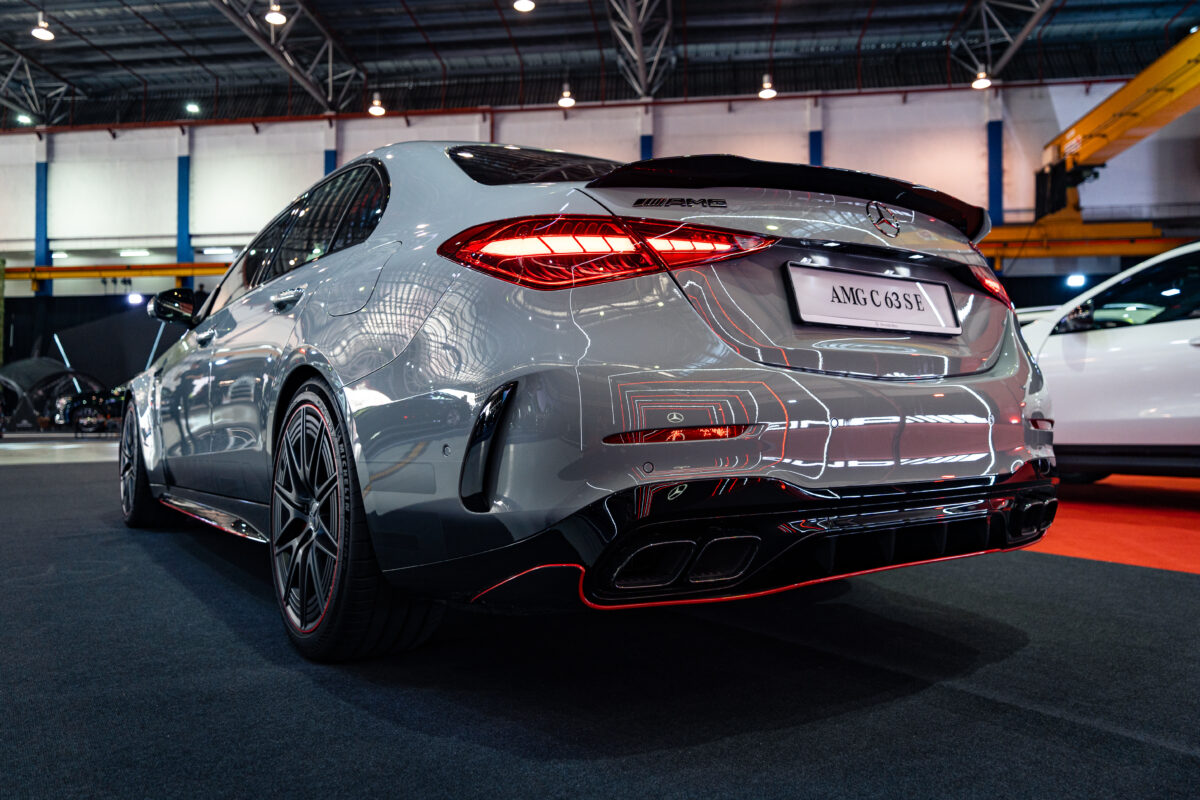 2024 Mercedes-Benz C63 SE 正式登陆我国：2.0L涡轮671 Hp，售价RM 958,888 - automachi.com