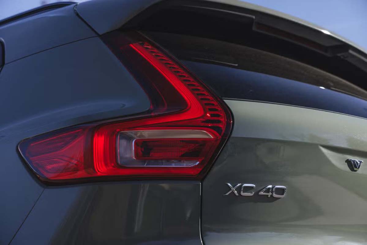 Volvo XC40 7 - automachi.com