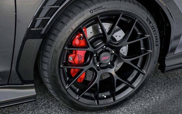 Subaru WRX STI S210 正式发布：WRC战神回归、2.4L水平对卧引擎最大马力296 Hp！ - automachi.com