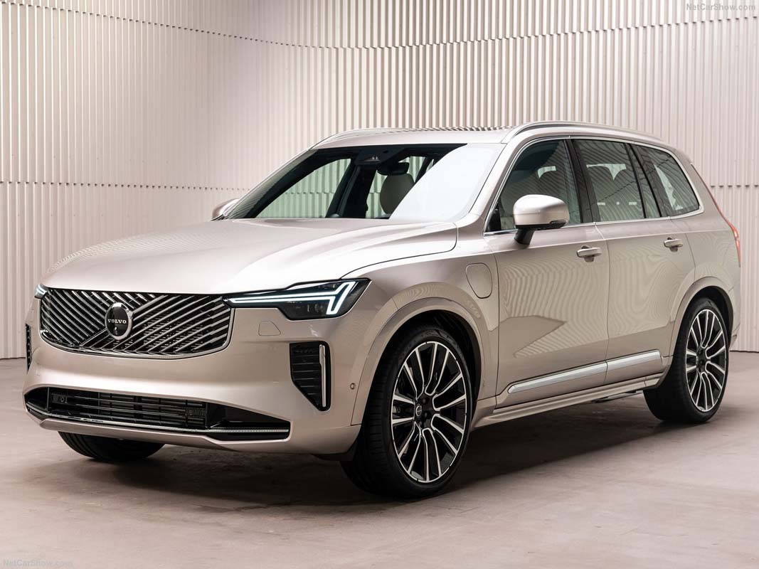 2015 Volvo XC90 15 - automachi.com