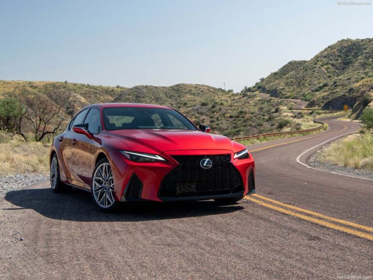 Lexus IS500 F-Sport Performance 平行进口本地：5.0L V8的魅力、售价超过RM 650,000 ...