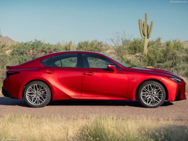 Lexus IS500 F-Sport Performance 平行进口本地：5.0L V8的魅力、售价超过RM 650,000 ...