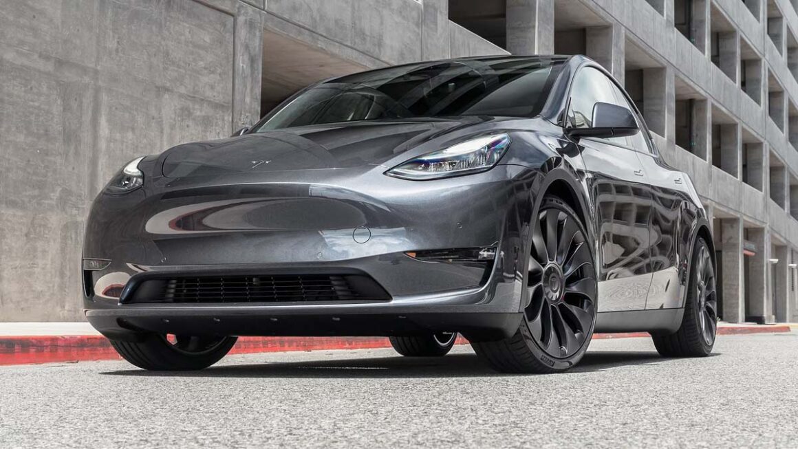Tesla Model Y Performance 库存车优惠：0-100加速3.7秒、WLTP 续航514 km，现在只需要RM ...