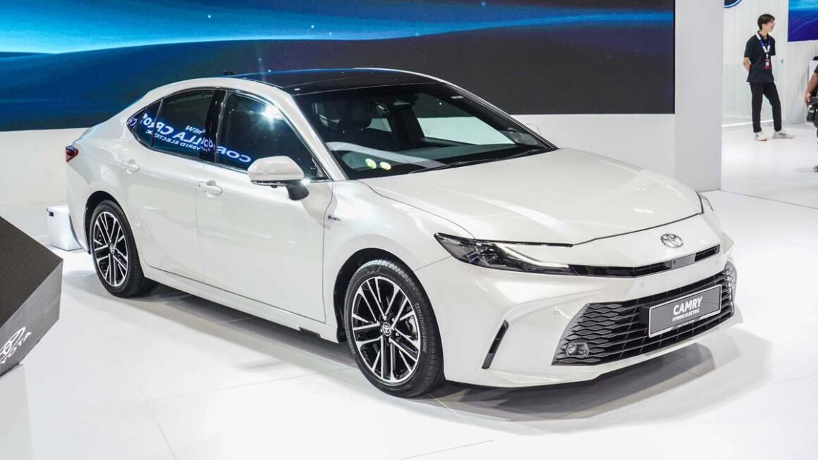 Toyota Camry 蝉联全球最畅销 D-Segment Sedan 宝座，2024 年销量达 580,000 辆！ - automachi.com