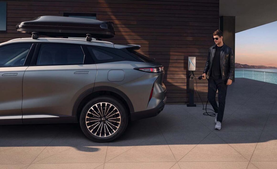 Omoda C9 PHEV 即将现身我国：1.5T 多电机插混系统、最大马力 590 Hp！ - automachi.com