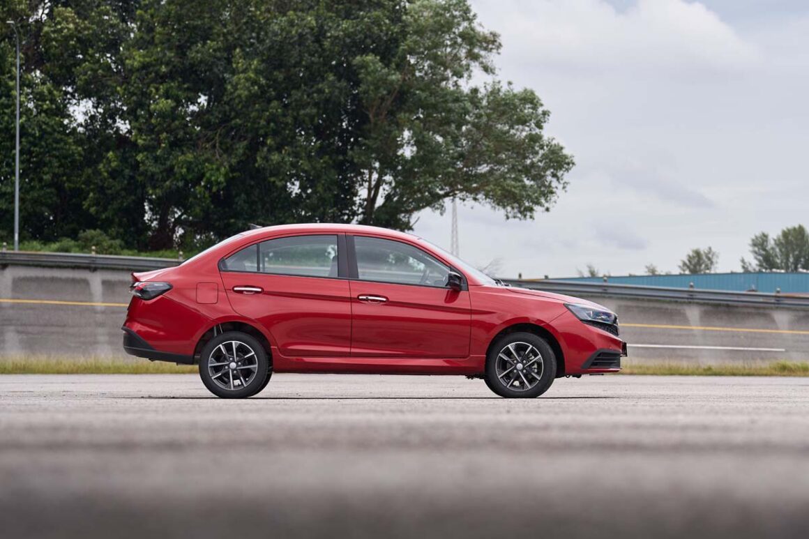 2025 Proton Saga 详情：全新引擎马力达120 PS、安全性再一次升级！ - automachi.com